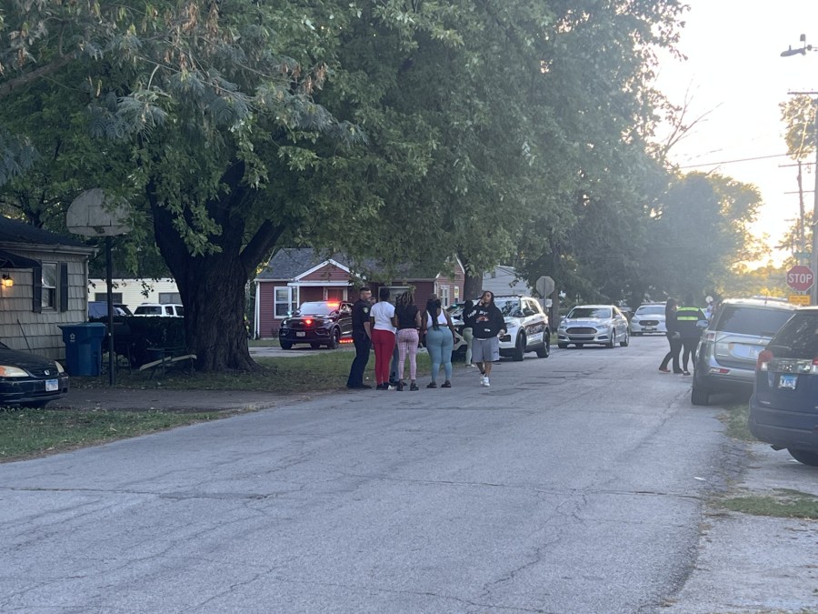 UPDATE: Three people killed in shooting on Springfield’s Hoover Ave.