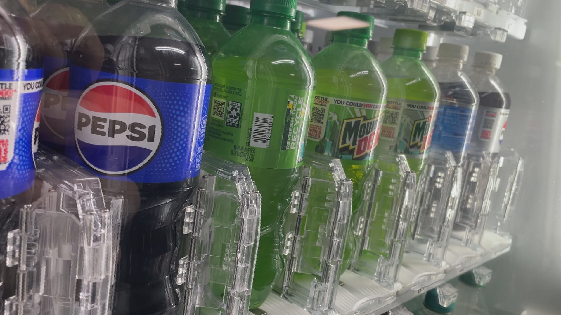 3 BRILLIANT MINUTES: The reverse soda vending machine