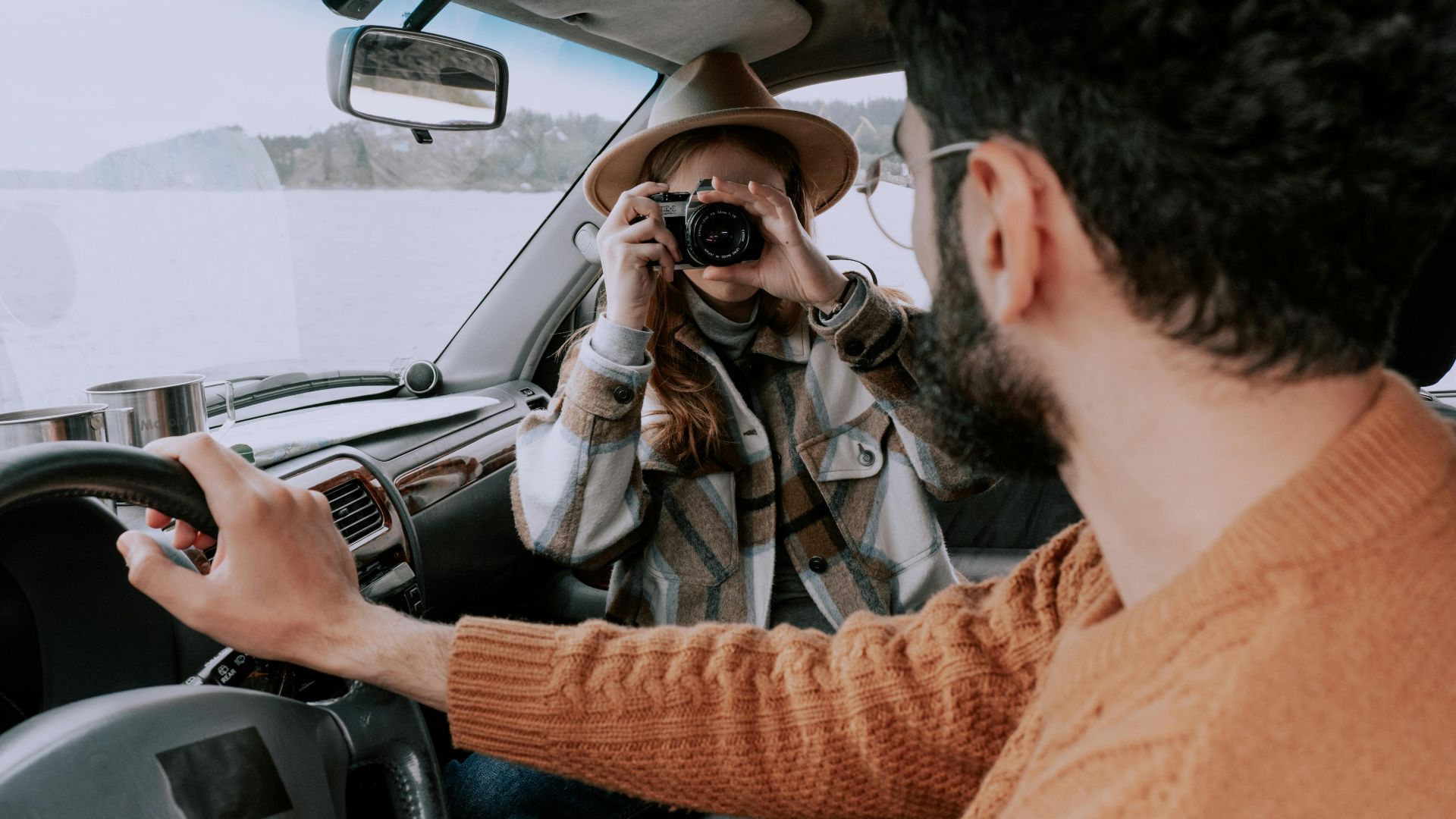 10 Signs You're a Horrible Road Trip Partner & 10 You're the Best