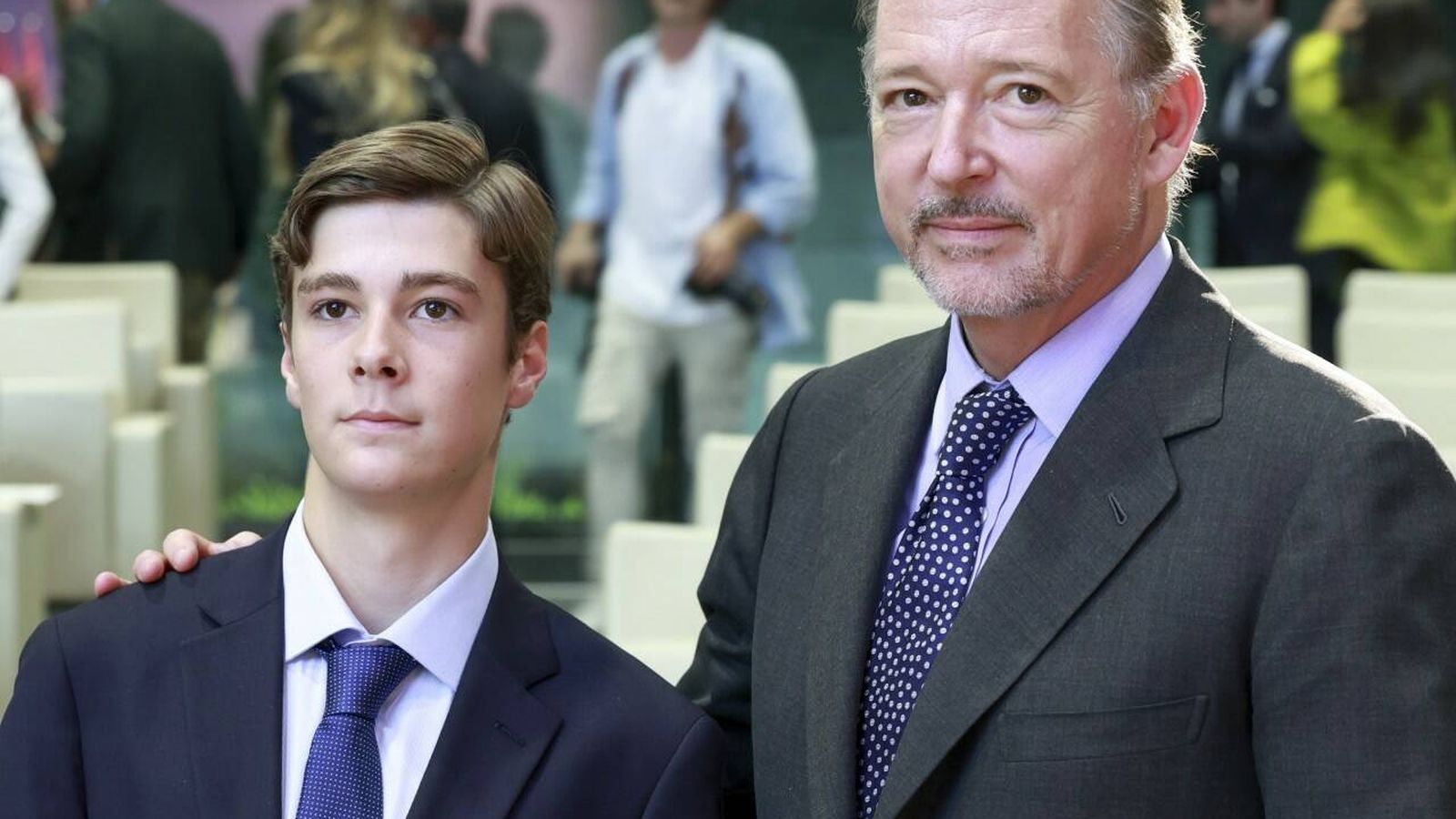 Kitín Muñoz, Mario Vargas Llosa y Lord Crawley ya tienen herederos