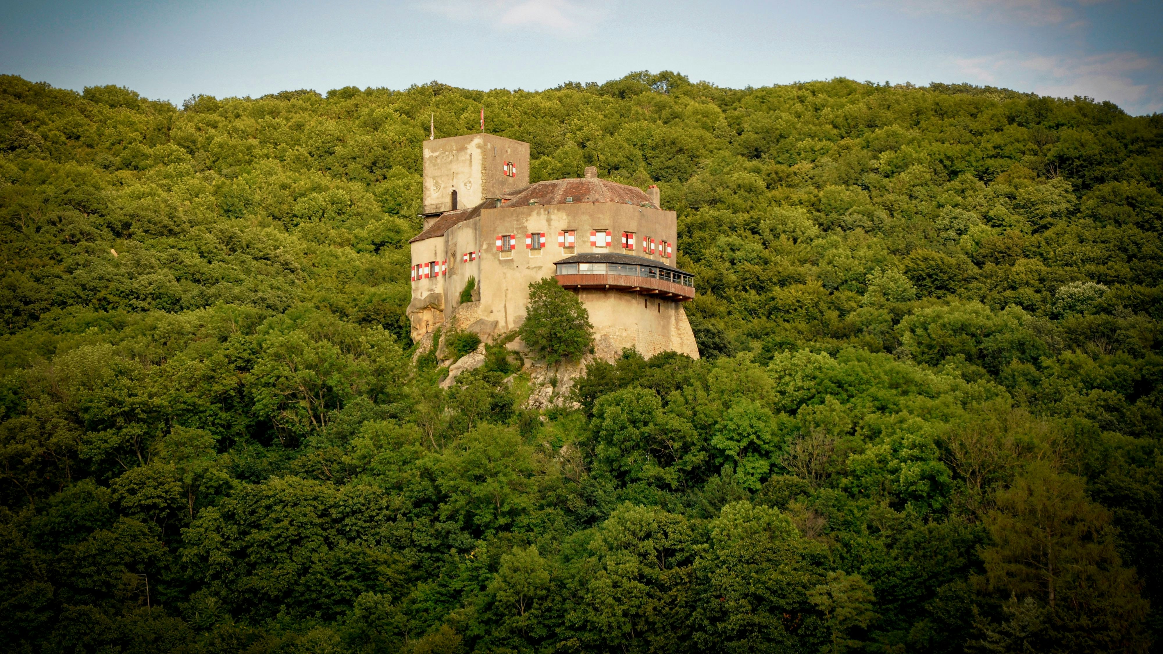 Wirbel um Umwidmung – Gemeinde will Burg erhalten