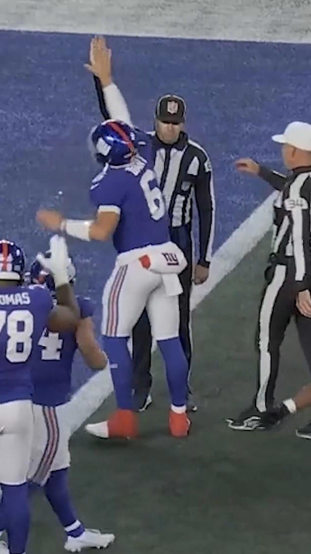 Giants' Jaxson Dart high-fives ref and dismantles the Super Bowl ...