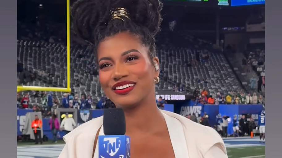 Taylor Rooks dazzles in all-white fit for shocking Giants win over Eagles