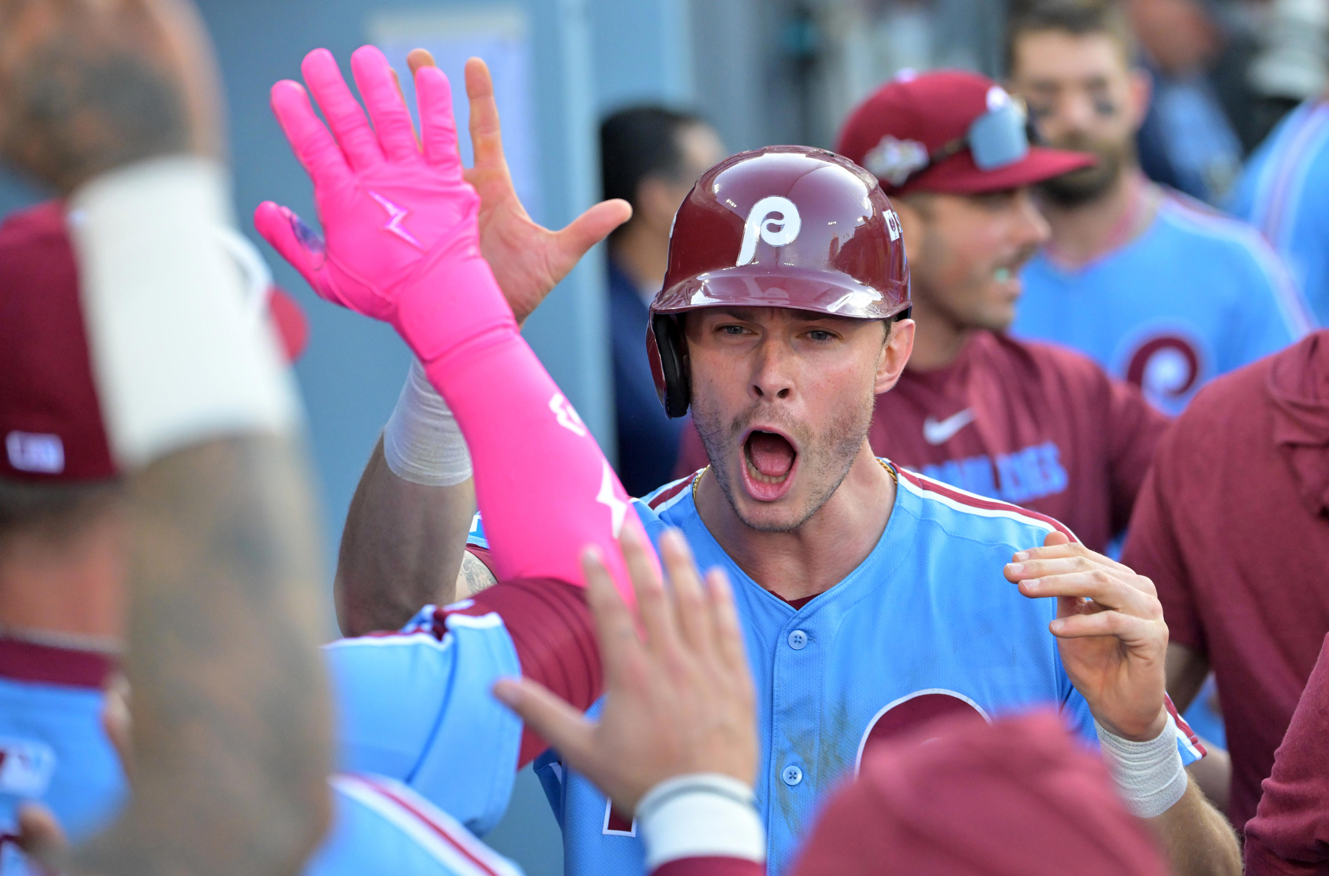 Phillies lose NLDS heartbreaker to Dodgers on last-play error in 11 ...