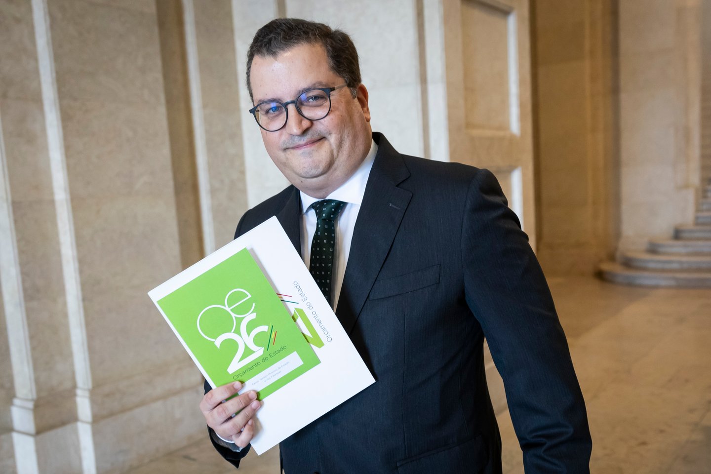 Governo "bastante pressionado" para eliminar desconto no ISP