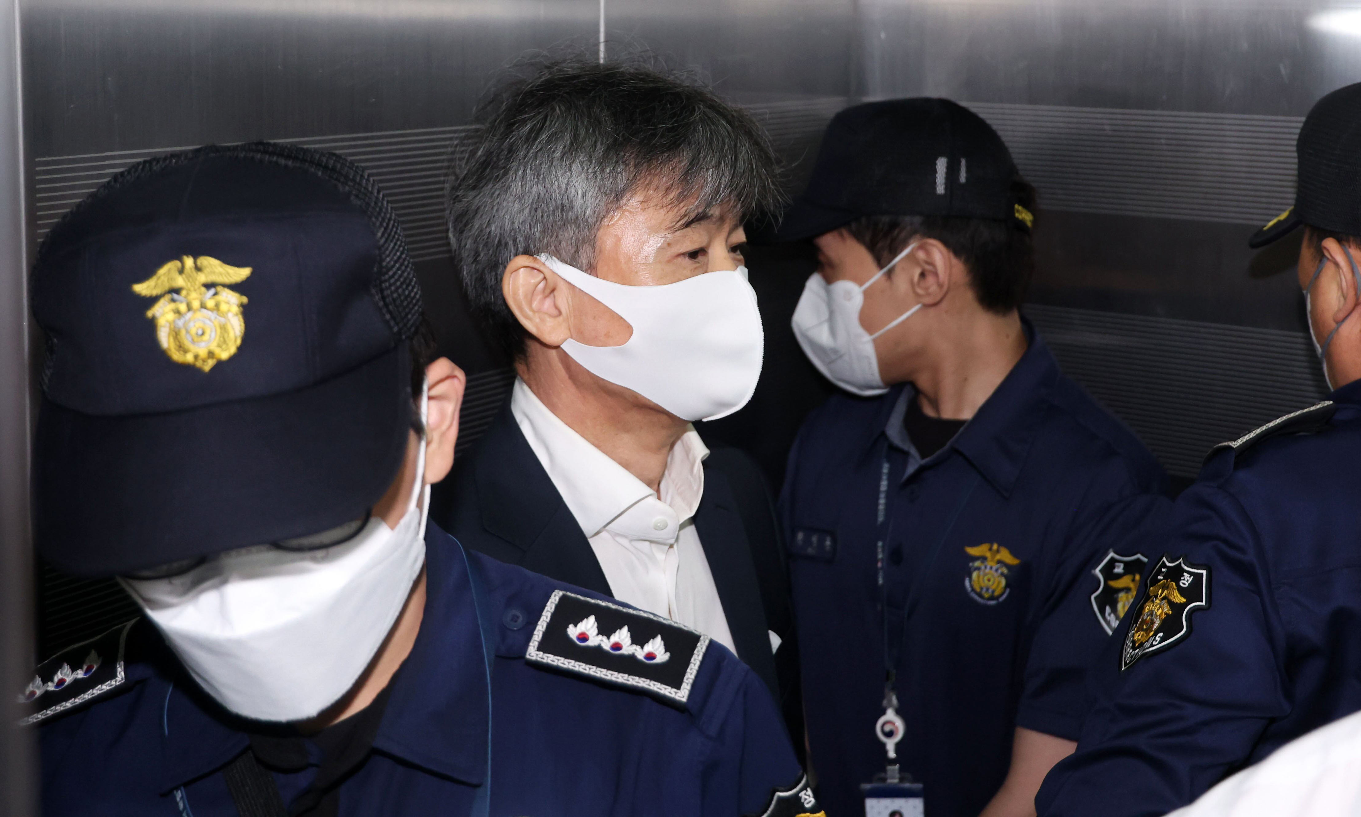 Lee Jong-ho Probed in Marine Pardon Lobbying Case