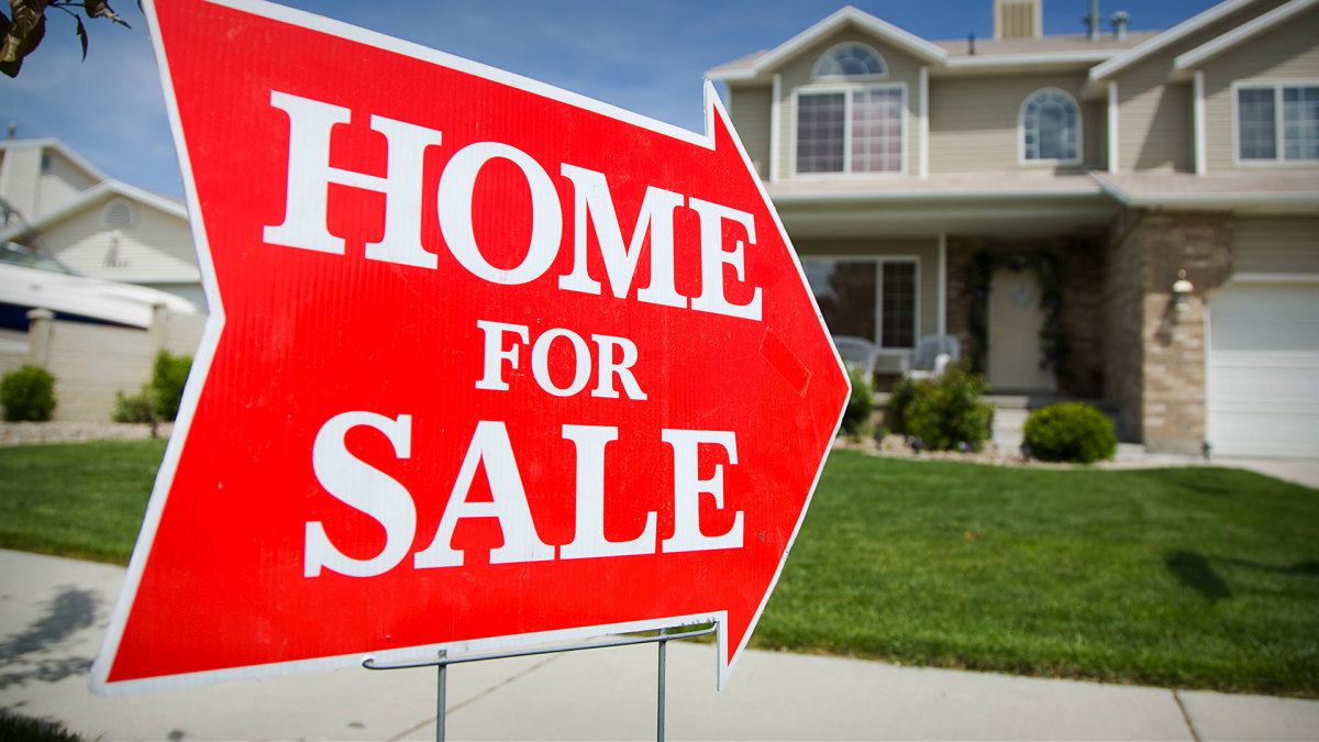 Veteran economist: How one unlucky crisis impacts mortgage rates