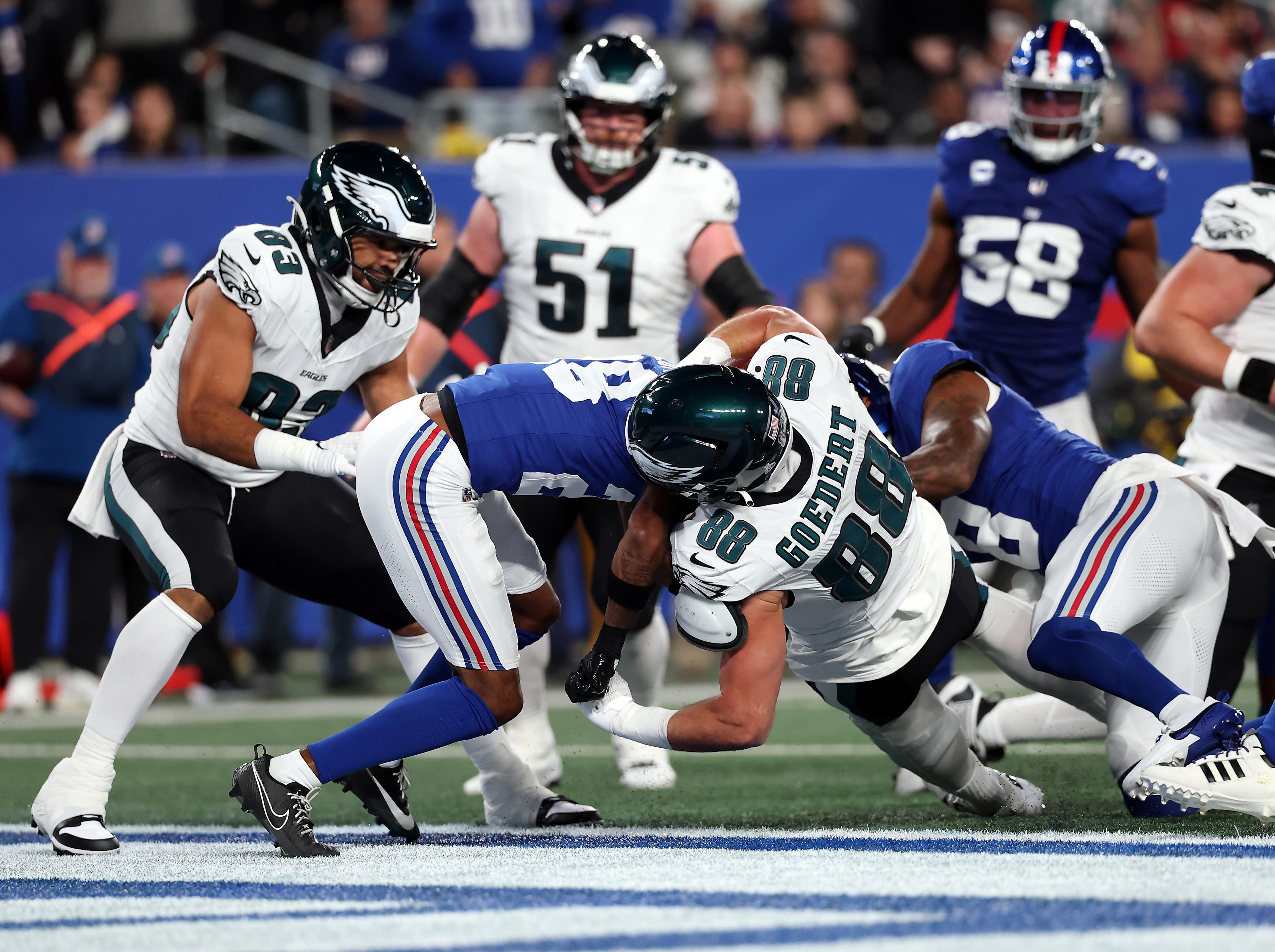Eagles vs. Giants highlights as Philly falls flat in NFL Week 6 game