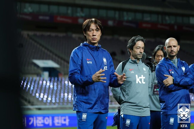 [442.preview] 홍명보 감독 또다시 스리백 예고…‘초호화 공격진 총집합’ 브라질전 최대 시험대