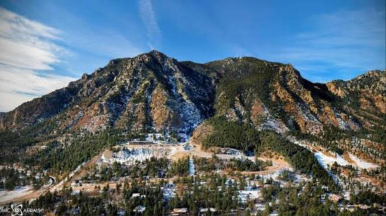Así es Cheyenne Mountain Complex, el búnker en el que Trump podría ...
