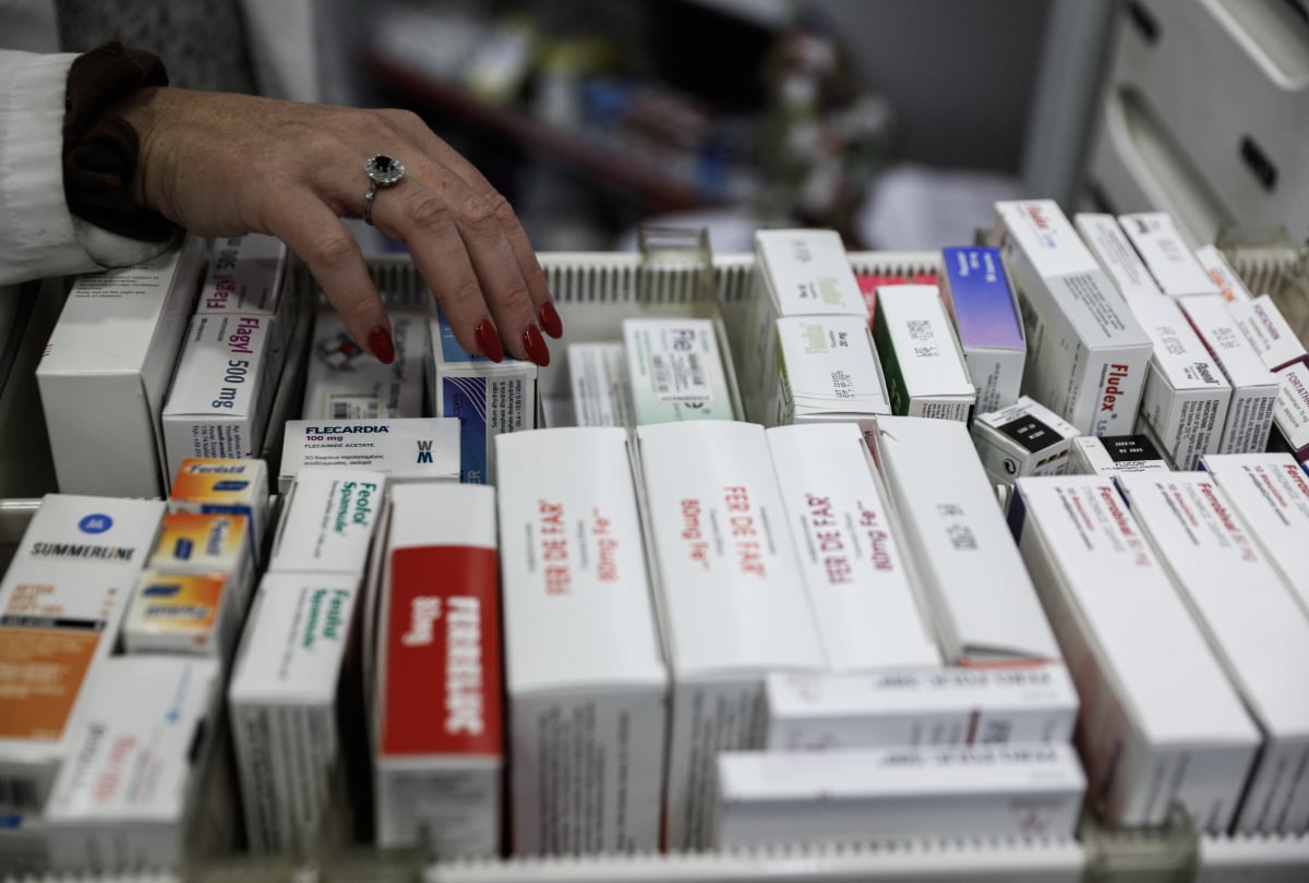 Άκαρπη η συνάντηση Άδωνι Γεωργιάδη με τις φαρμακευτικές – To «μπαλάκι ...