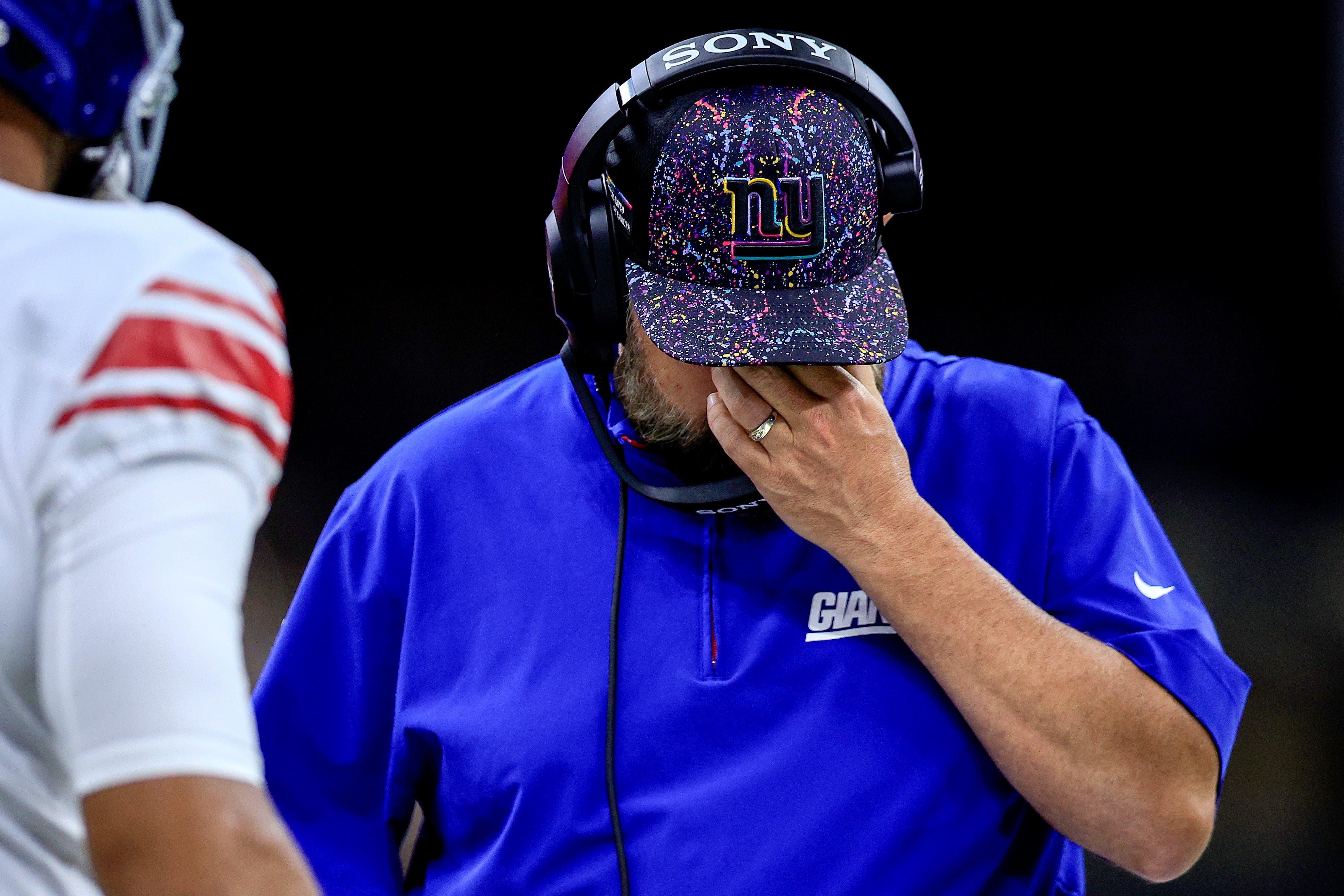 Giants HC Brian Daboll's meltdown after Russell Wilson's mistake turns ...