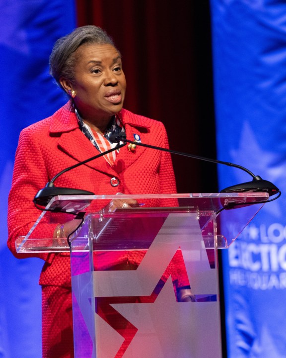 3 memorable moments from Virginia governor’s debate between Spanberger ...