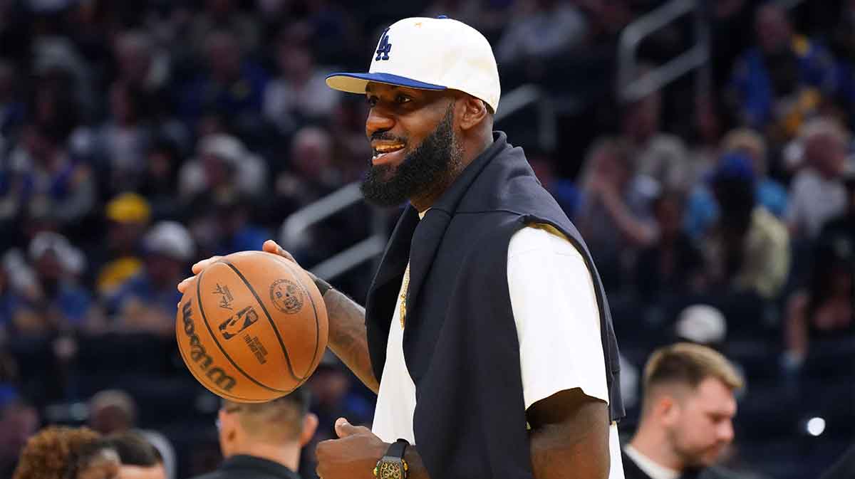 ESPN reporter says LeBron James should ‘rub Hennessy’ on injury