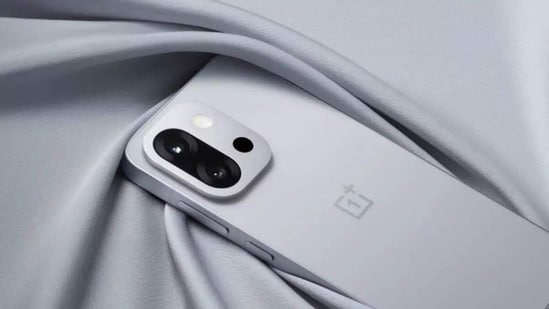 OnePlus releases OxygenOS 16 beta in India for select flagship devices ...