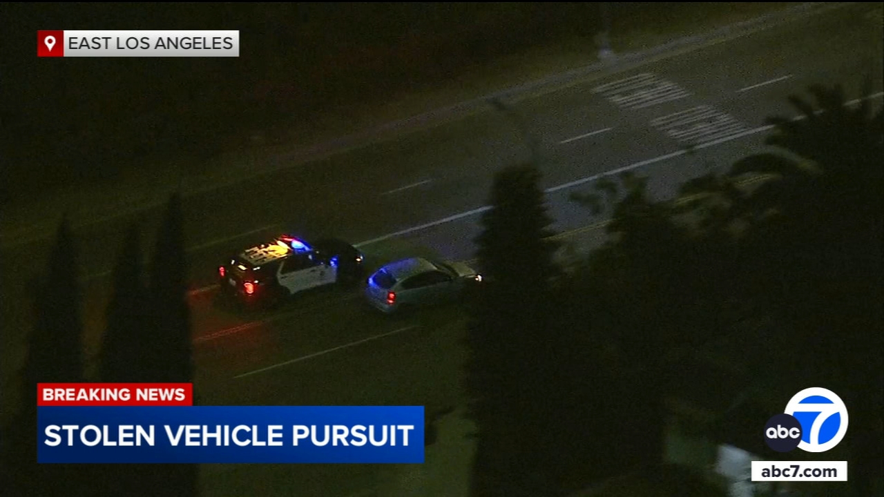 Wild chase ends when LAPD slams into fleeing driver's car