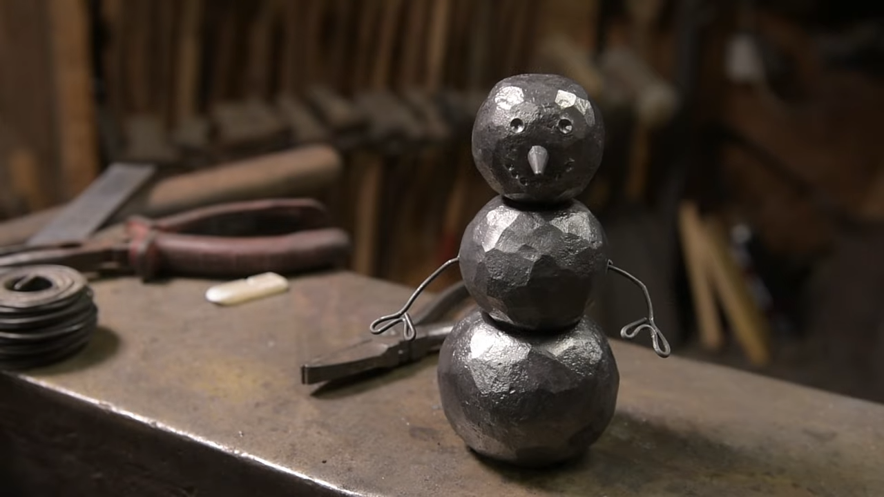 Forging a snowman and installing a forge oiler
