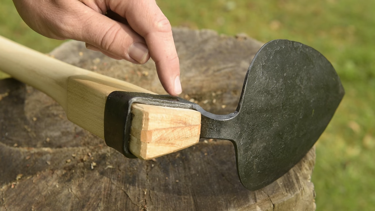 Forging a potato hoe from raw steel into a farm-ready tool