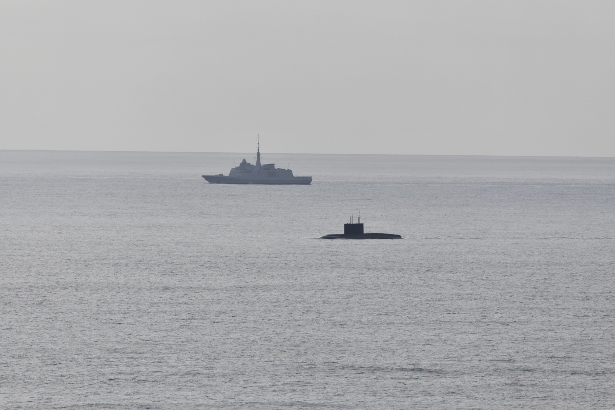 "We are watching": Nato warships scrambled after Russian submarine ...