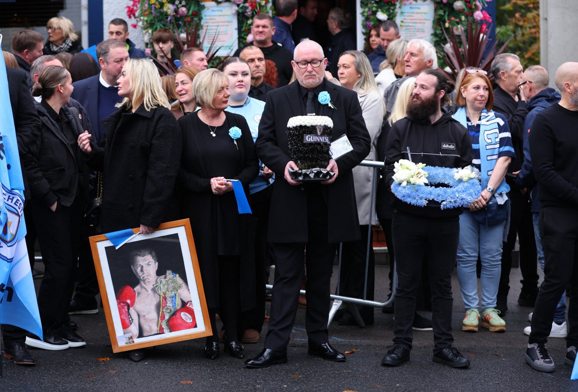 Ricky Hatton's brother and son honour boxing legend