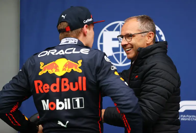 Domenicali benoemt Verstappen tot 'winnaar' van F1-seizoen 2025