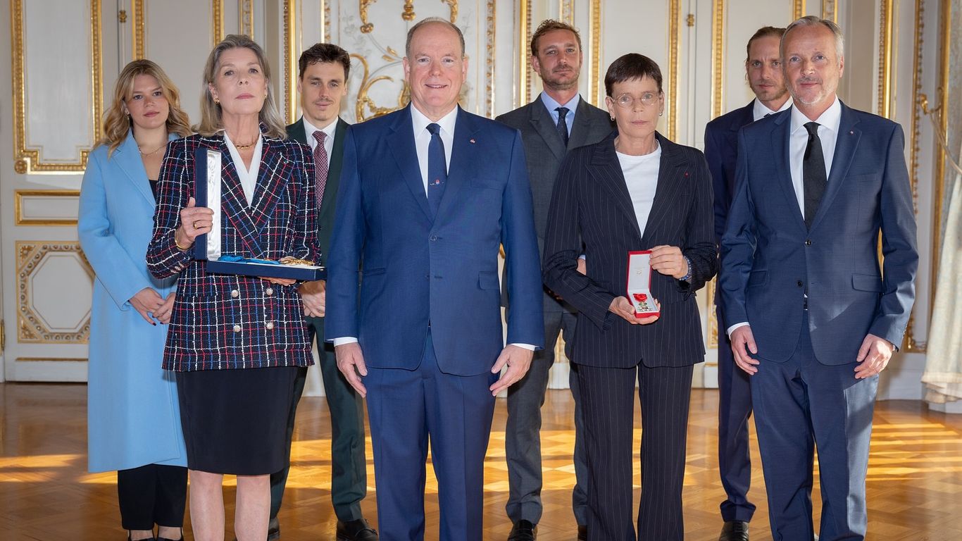Les Grimaldi se retrouvent presque au complet pour fêter Caroline et ...