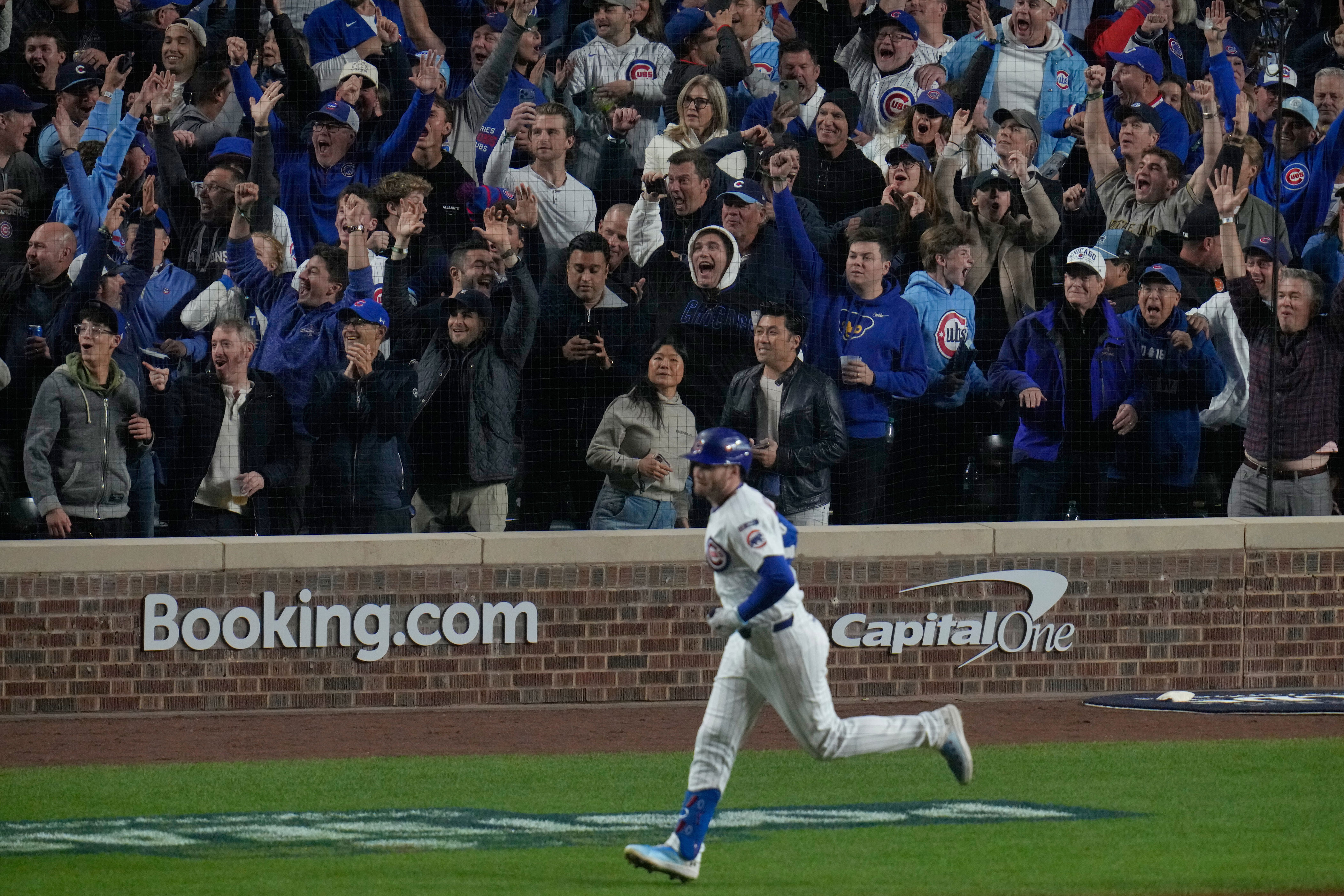 MLB playoffs 2025: Wrigley Field crowd rattled the Brewers again ...