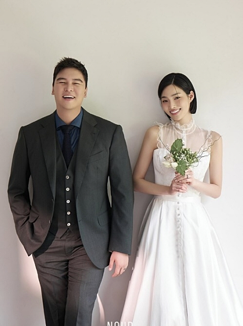 'Fruit of 7-year love' Lee Jang-woo ♥ Cho Hye-won reveals sweet wedding ...
