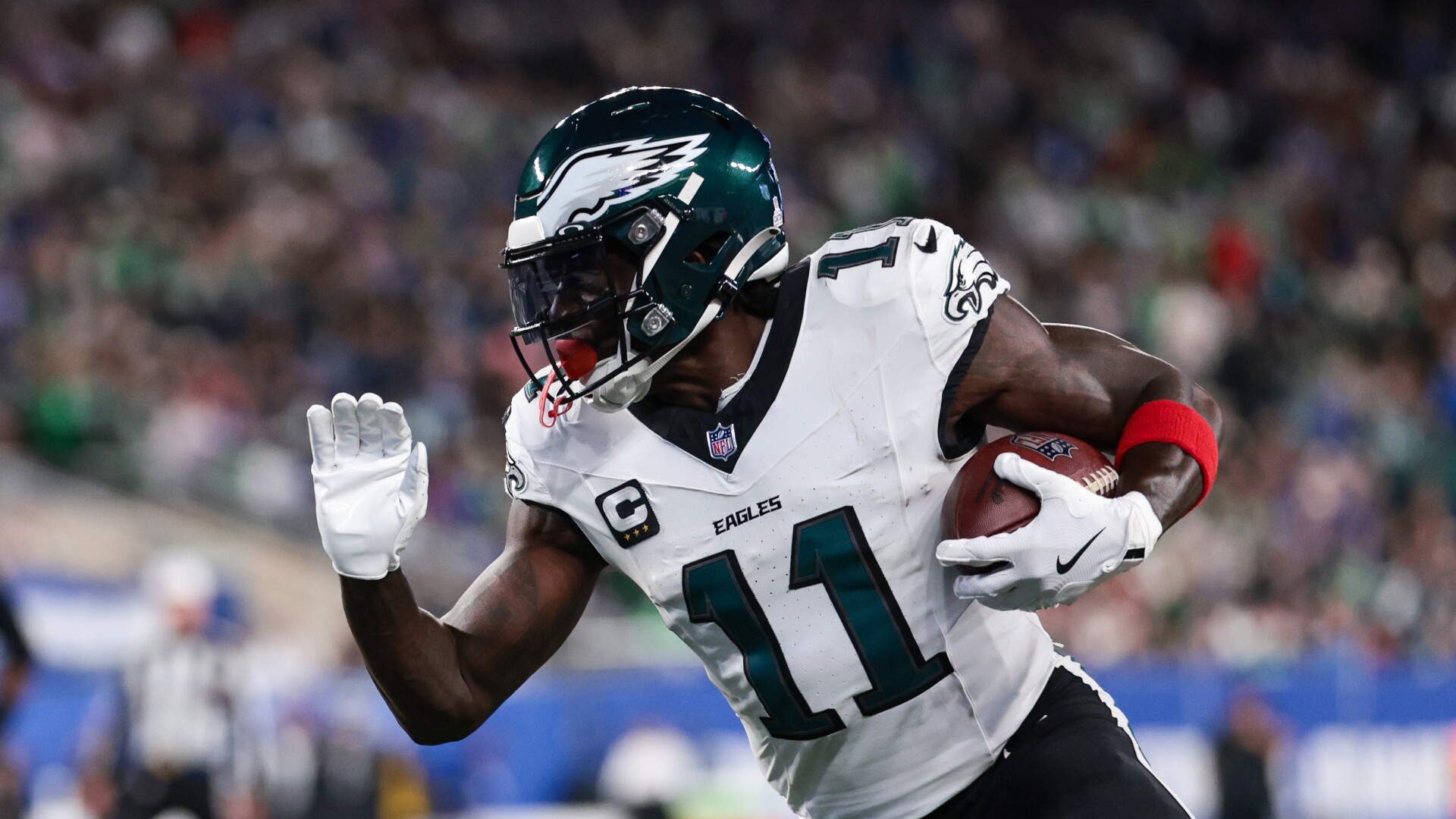 A.J. Brown: I don't recall meeting with Jalen Hurts and Saquon Barkley about our offense