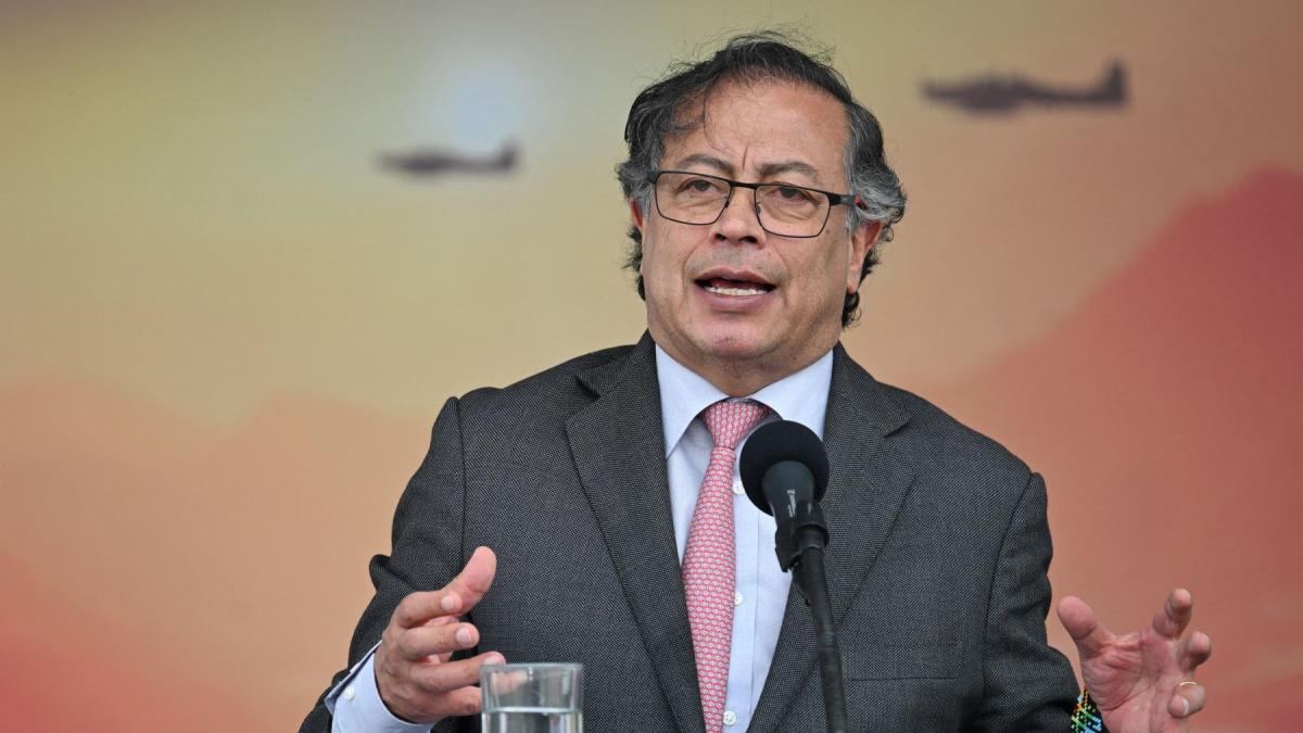 La Justicia de Colombia limita las intervenciones televisadas de Petro ...