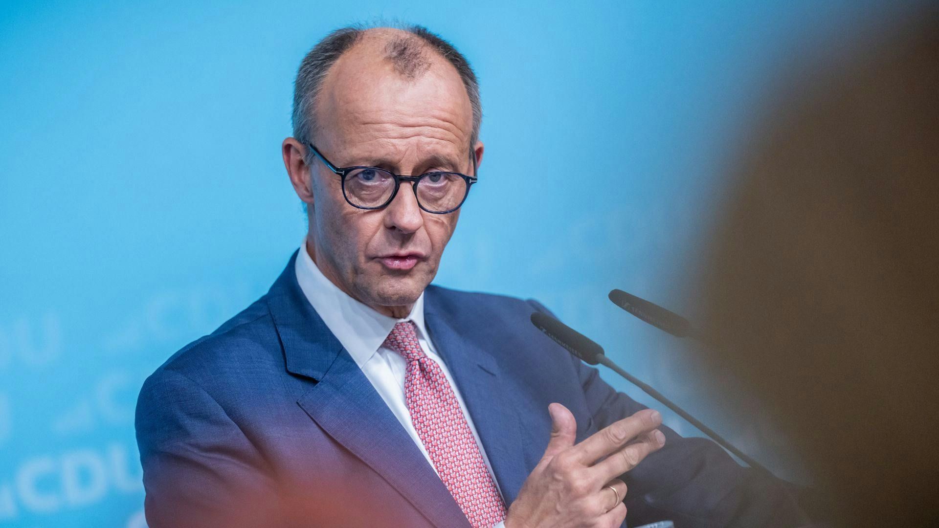 Kanzler Merz zu Verbrenner-Aus: Es darf keinen harten Schnitt geben