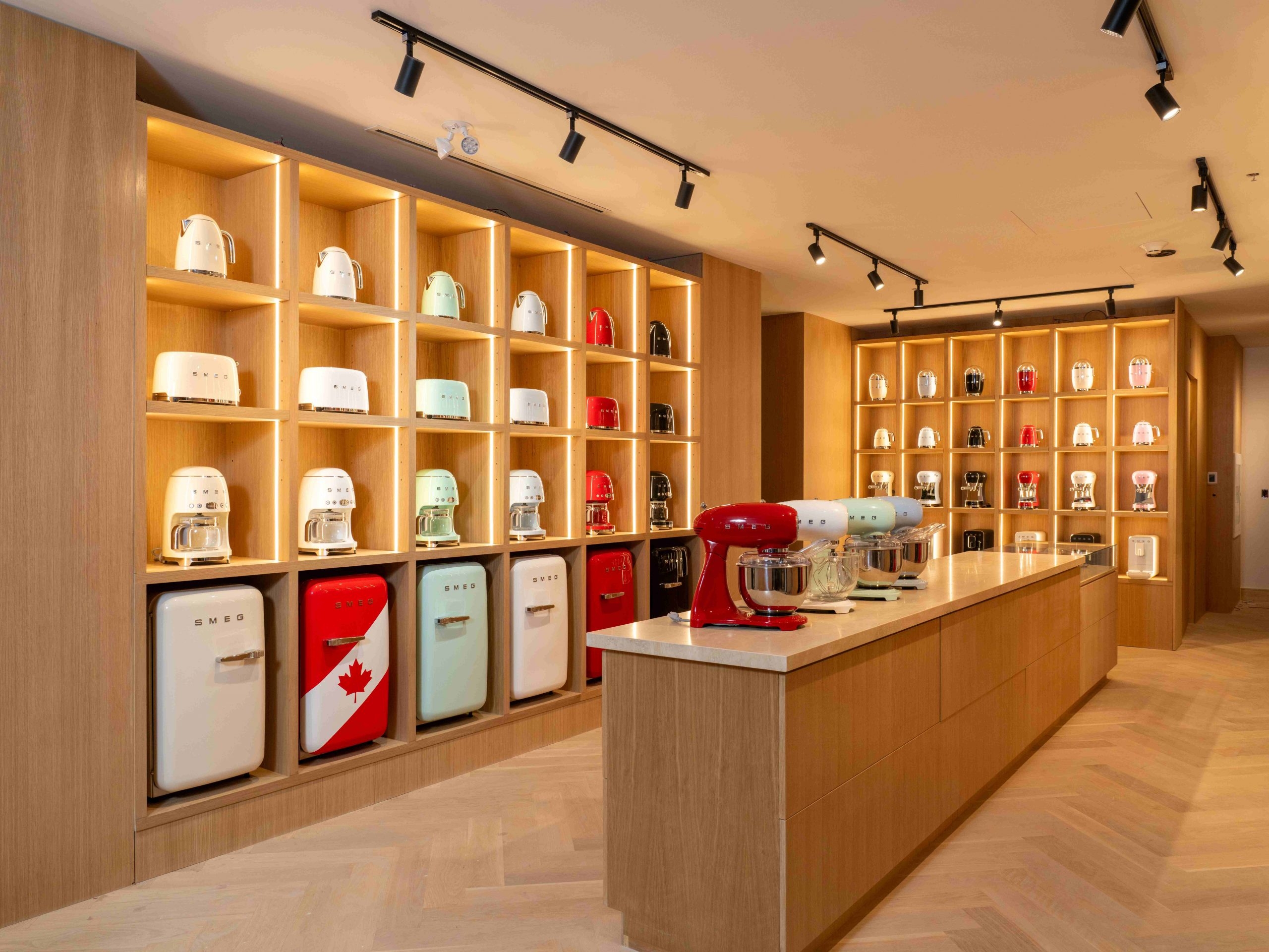 SMEG opens first North American flagship store in Toronto’s 'mink mile'