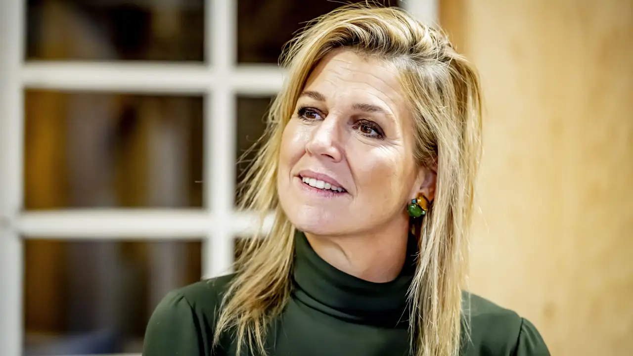 La reina Máxima de Holanda recuerda el suicidio de su hermana Inés con ...