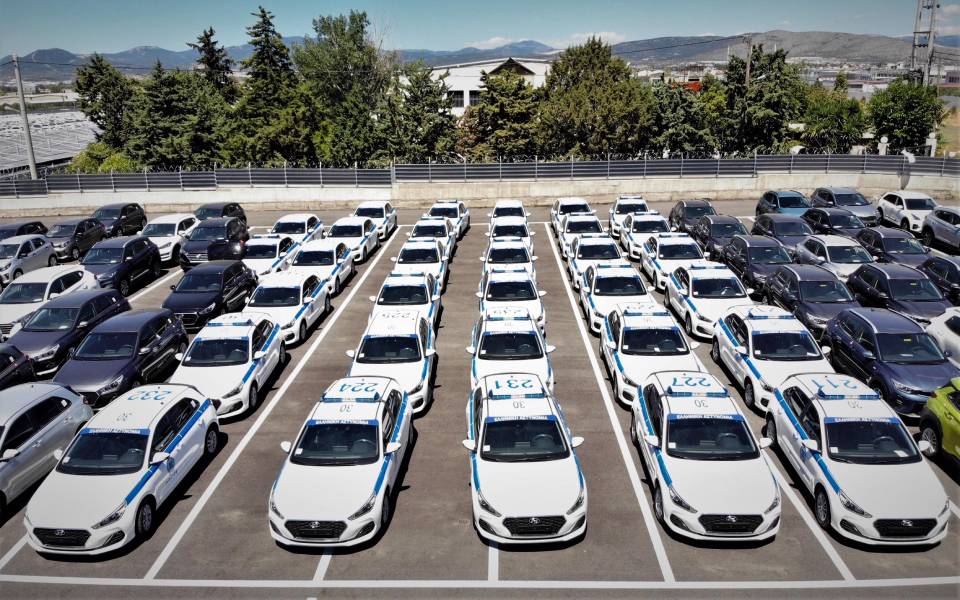 Fast and furious… η ΕΛ.ΑΣ. με ηλεκτρικά SUV και μηχανές adventure