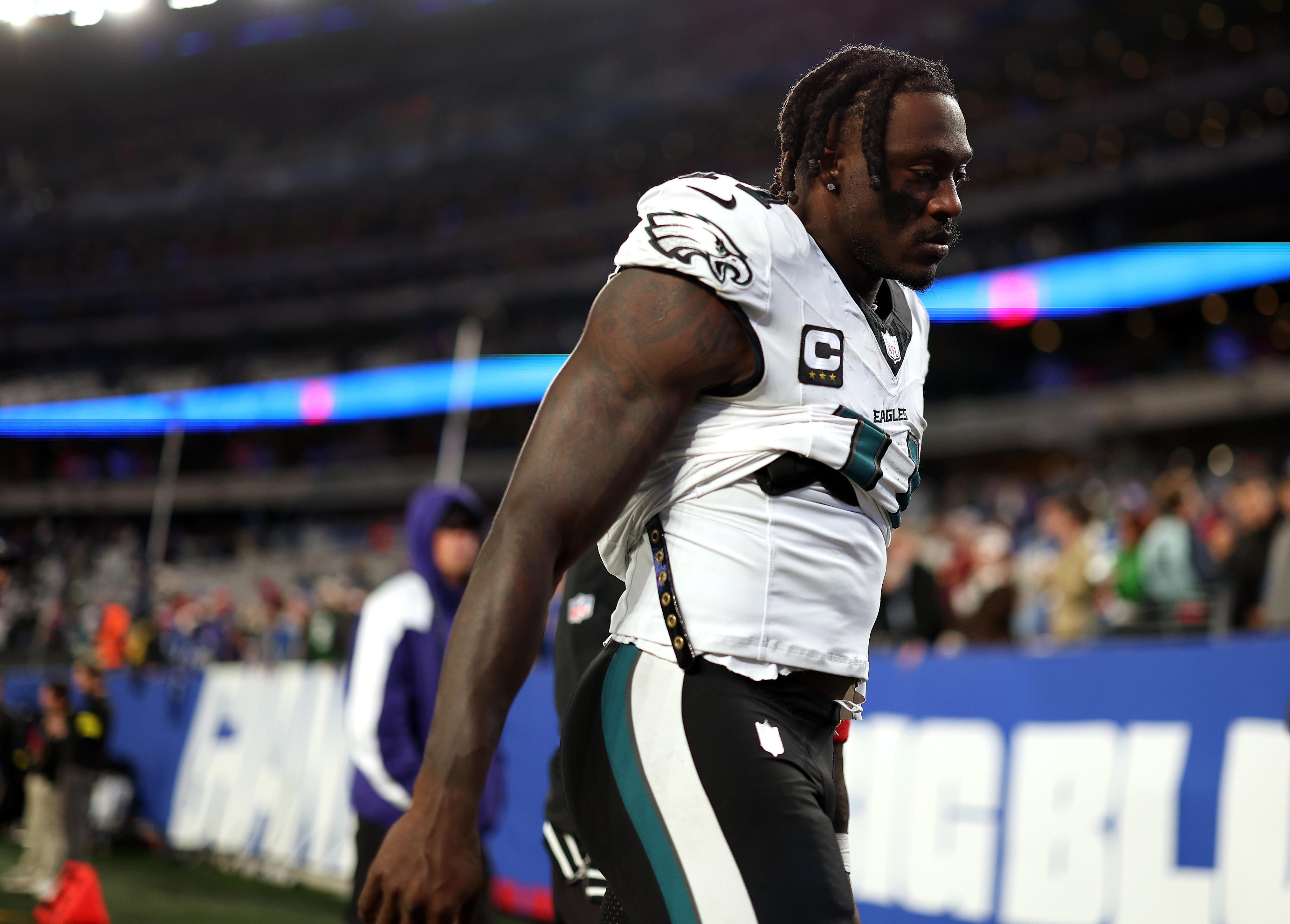 Steelers linked to A.J. Brown trade that sends Pat Freiermuth, Alex ...