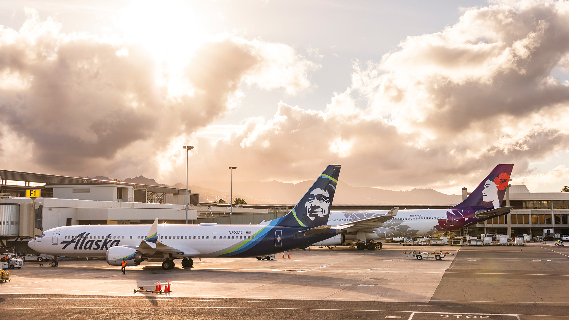 Hawaiian Airlines joins Oneworld Alliance, drops ‘HA’ code
