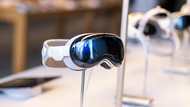 The Samsung Galaxy XR Headset Leaked In Full: Design, Specs And Features