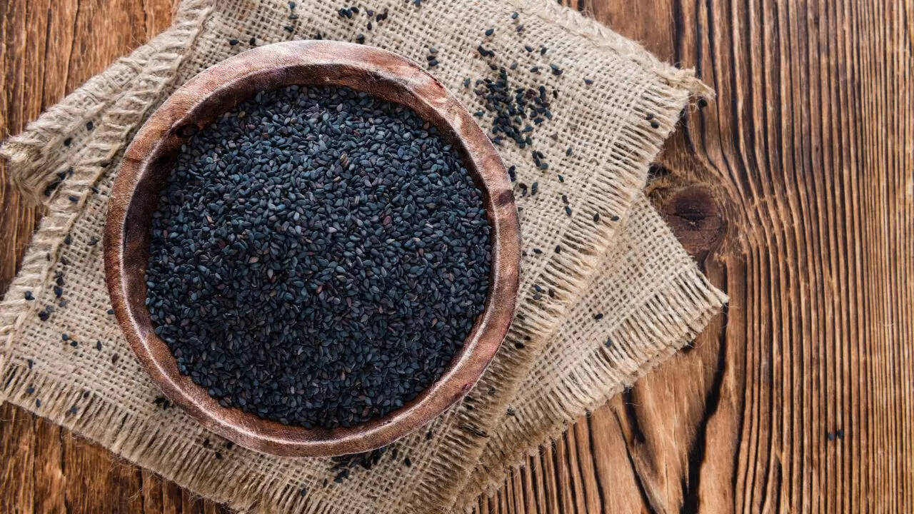 From healthy hair to smooth skin: 5 power-packed benefits of black ...