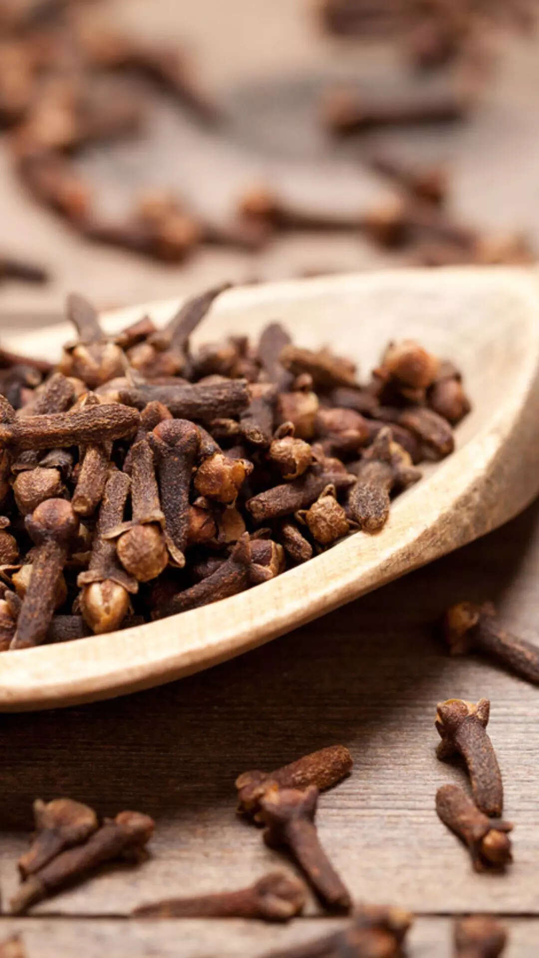 5 benefits of eating 1 clove in the morning