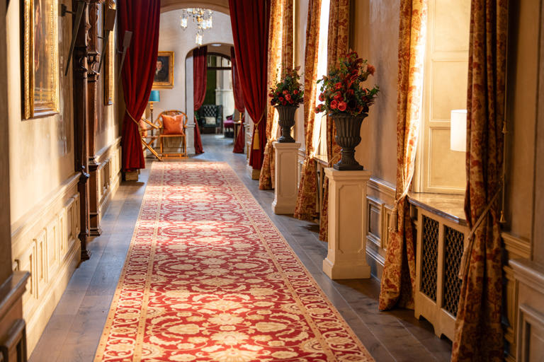 Where Is The Traitors Castle? (& 3 Dupes You Can Stay In)