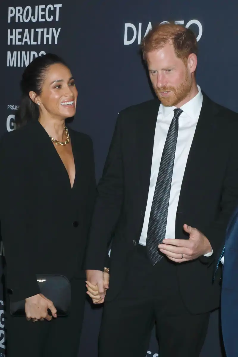 El Príncipe Harry y Meghan Markle reaparecen, muy cómplices, en Nueva ...