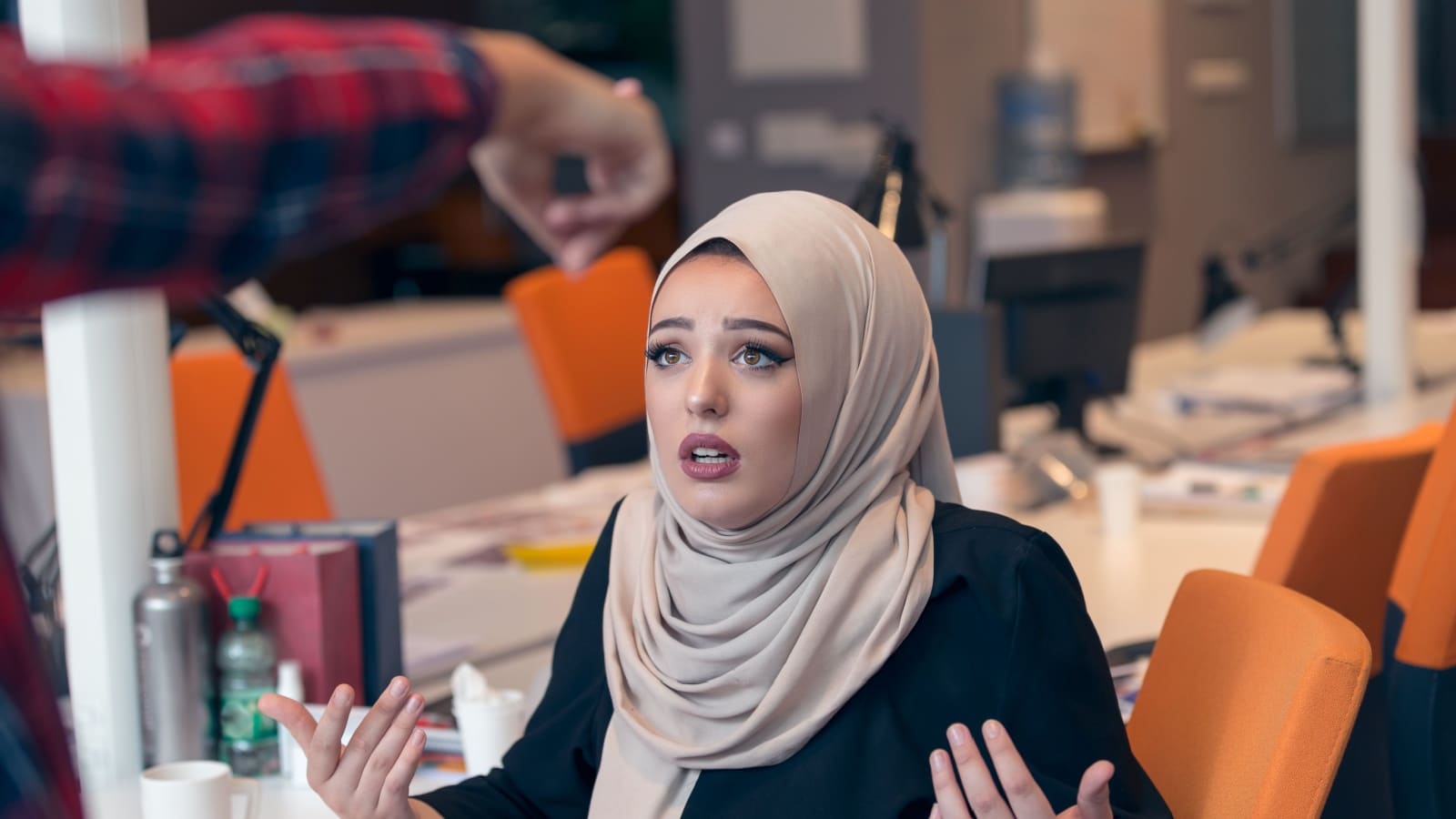 Office Habits That Can Make Us Look Insecure