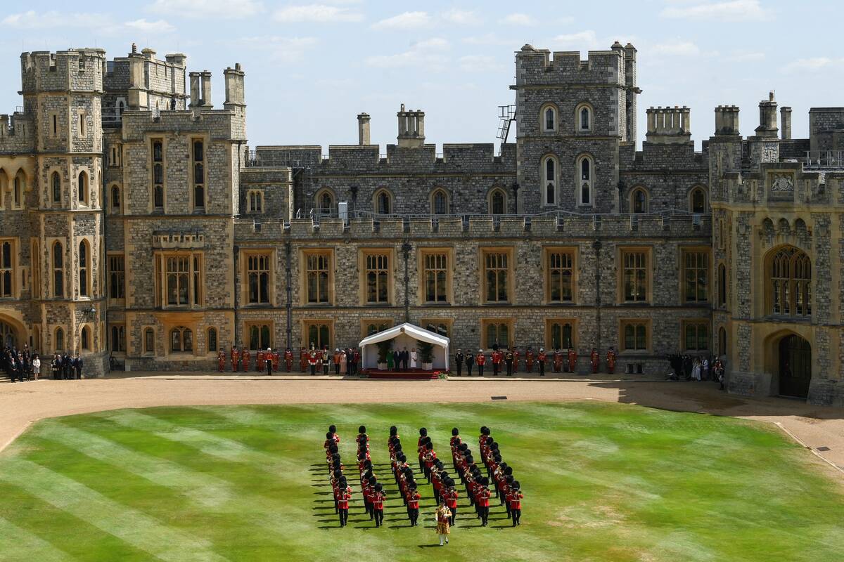 Famous castles around the world then and now