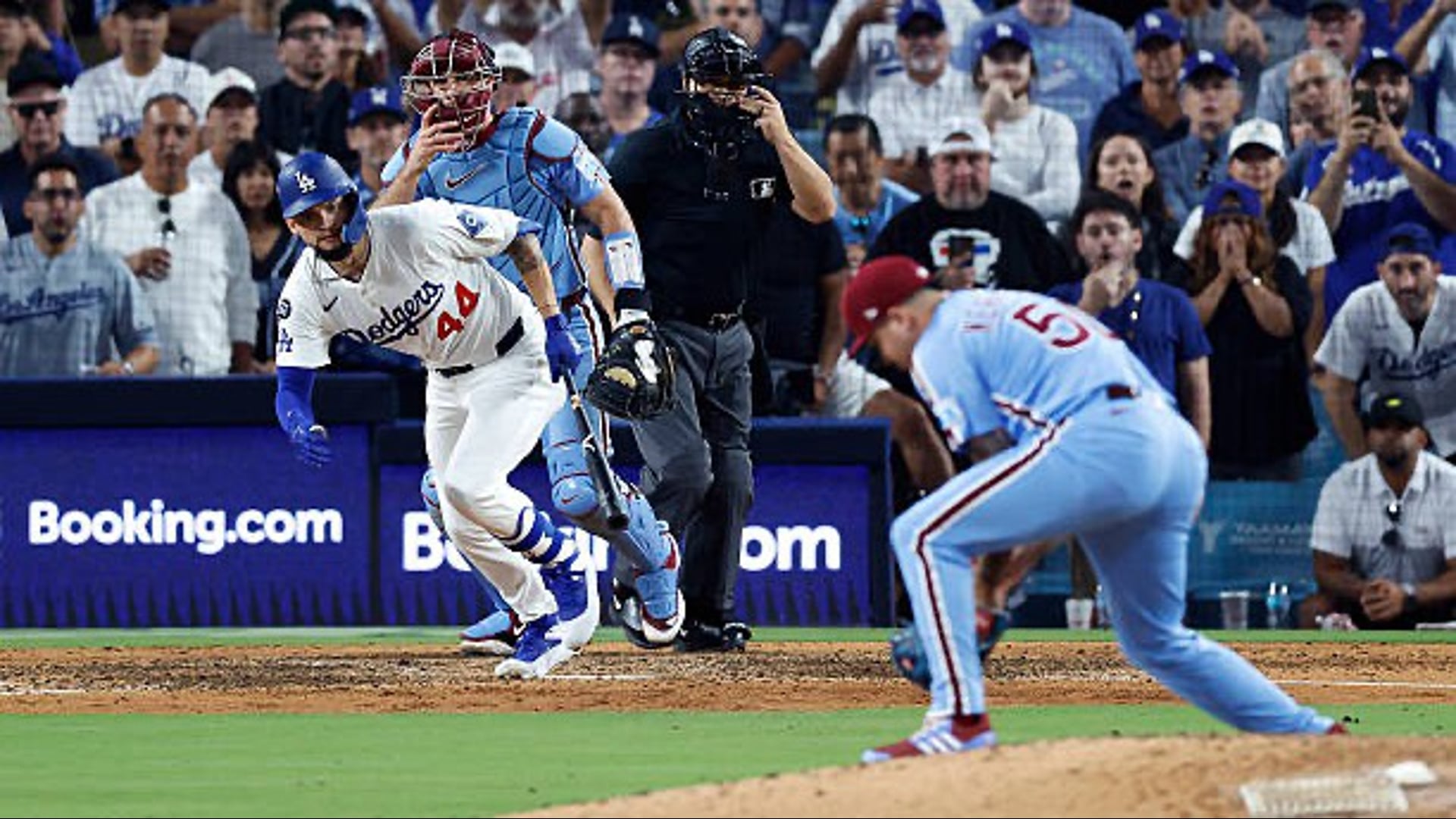 Phillies Blunder Sends Dodgers To Second Straight NLCS