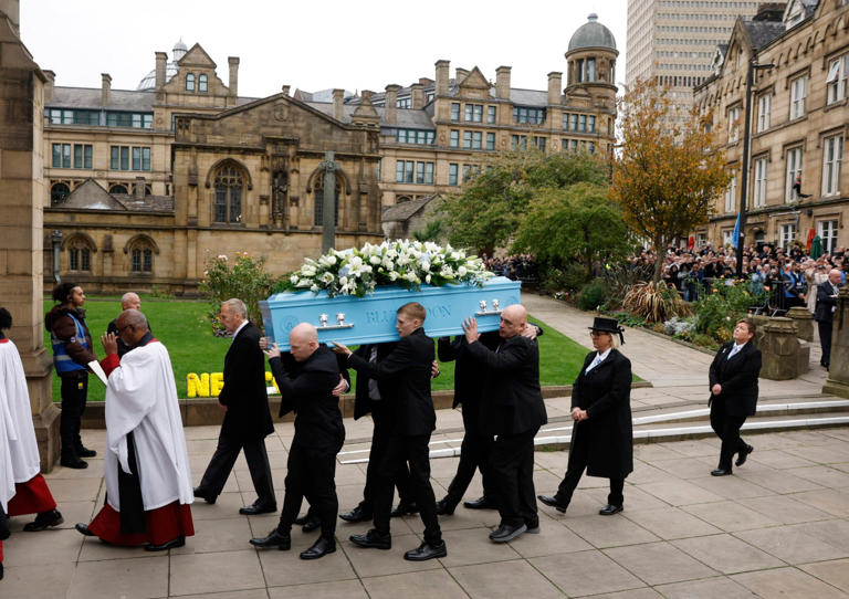 Ricky Hatton's brother and son honour boxing legend