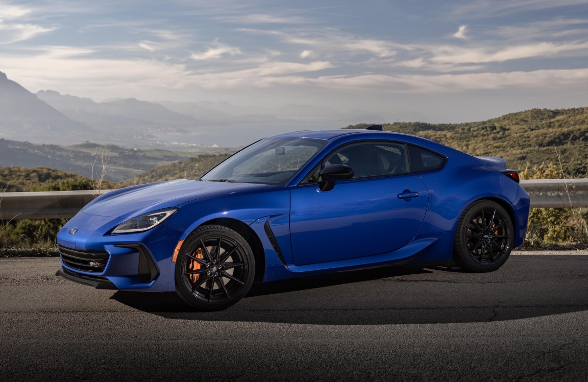 6 Sports Cars With the Best EPA-Rated Gas Mileage