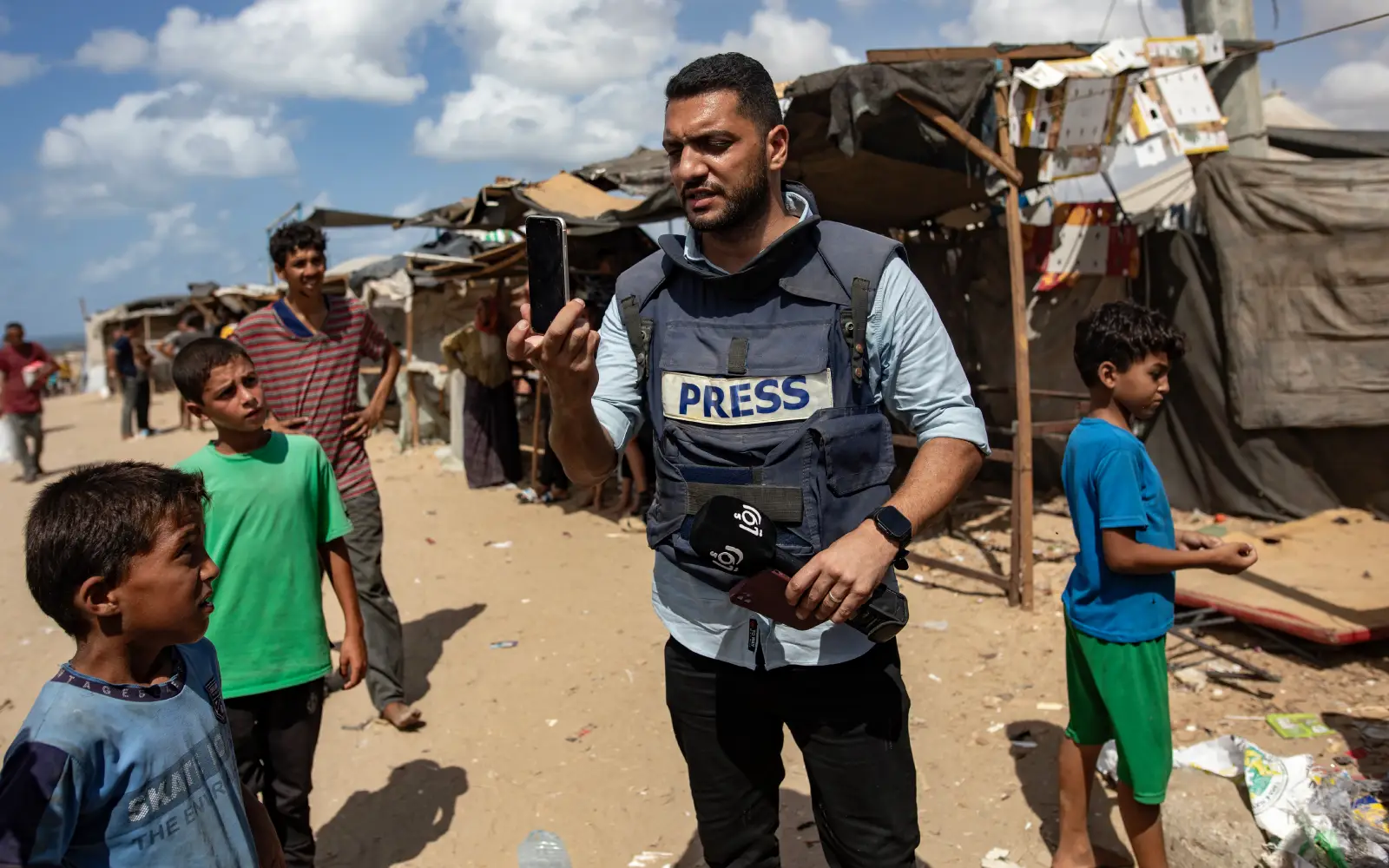 Arab League calls for protecting Palestinian journalists