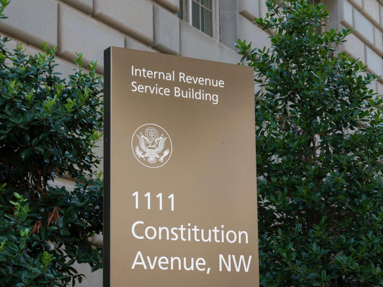 The Irs Announced New Federal Income Tax Brackets For 2026 Here S What