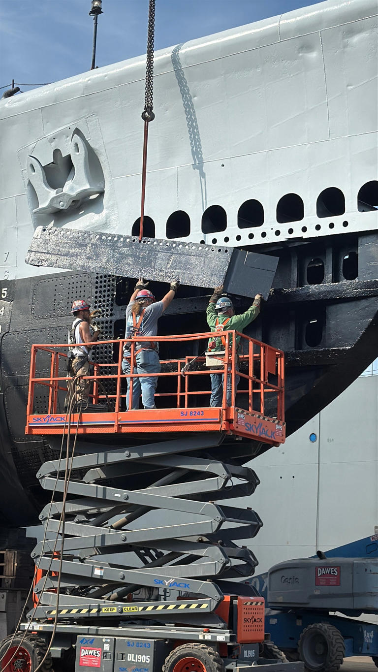 USS Cobia ahead of schedule on its return to Manitowoc, now expected ...