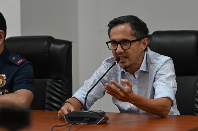 Dizon studying proposal to reduce levels of authority for civil works